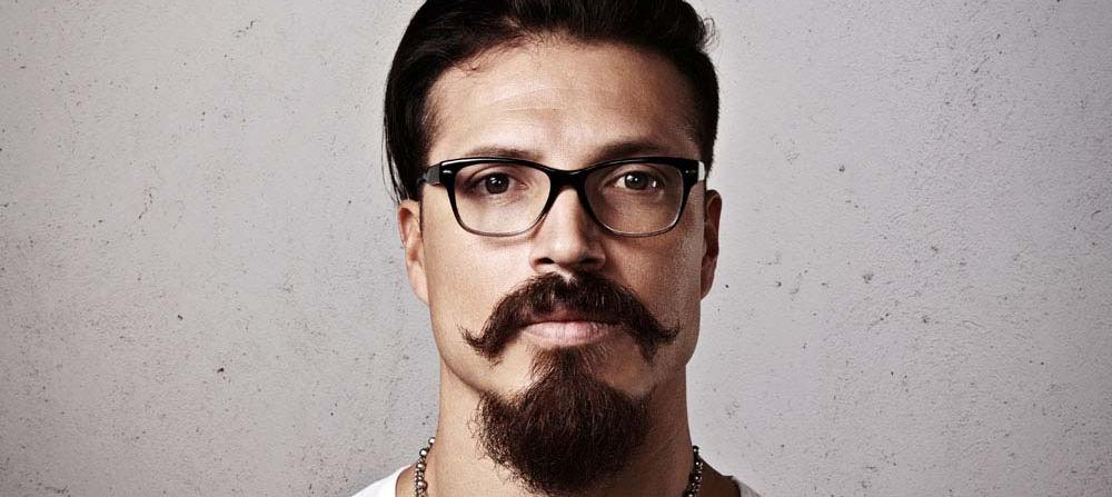 Todo sobre el bigote, estilo que vuelve a estar de moda octubre 2025